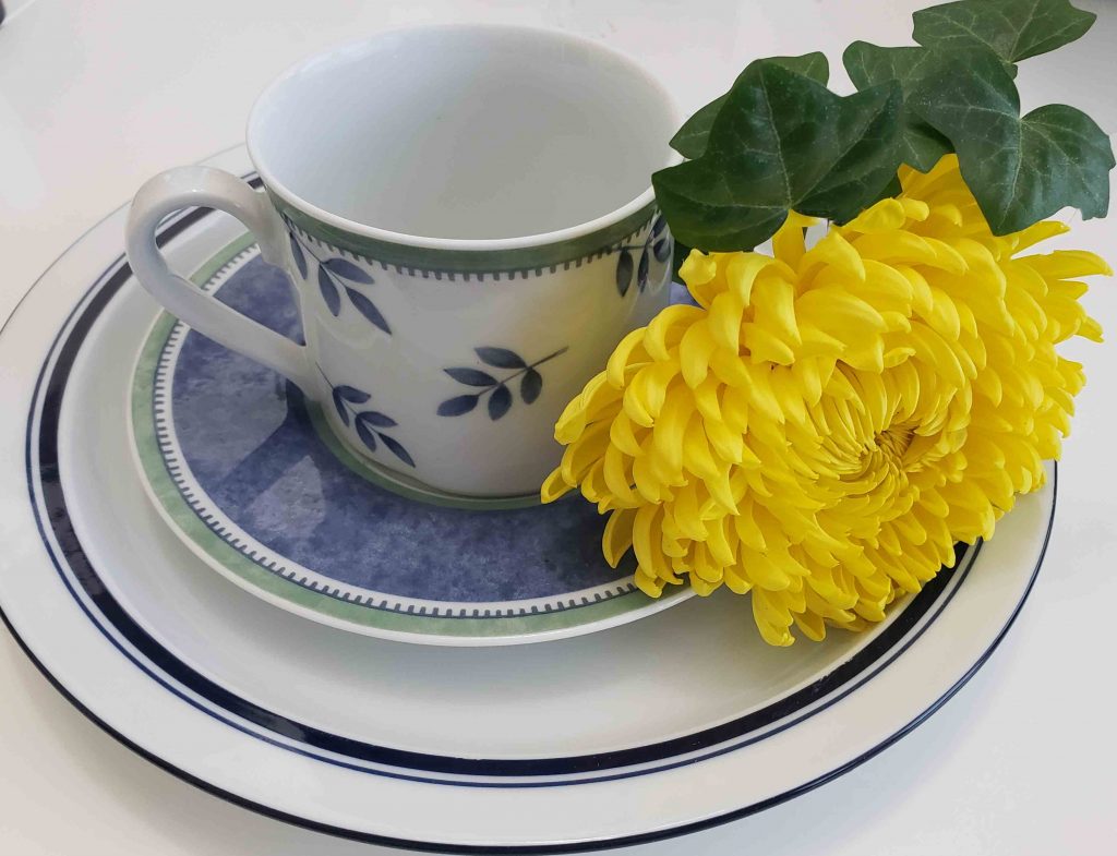 Tea Cups and Friends - Bluejean Corner